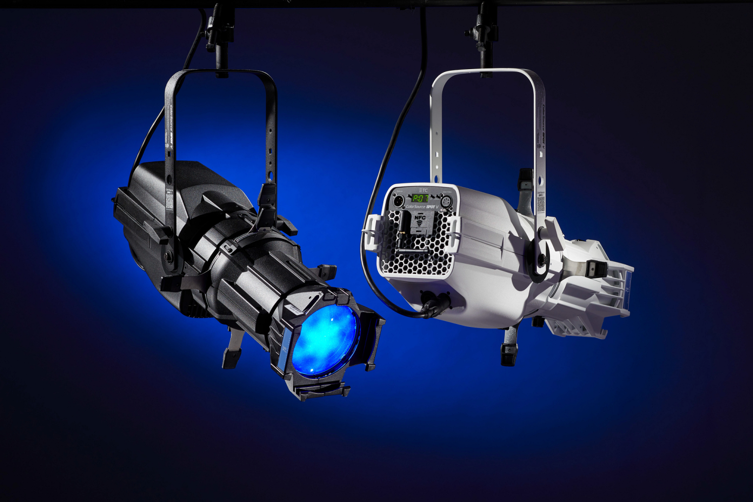 【前編】舞台照明とは？ 〜光が物語を語りはじめるとき〜 - 日本コーバン照明のブログ